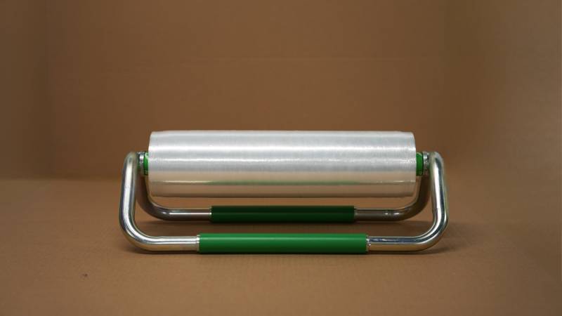 Hand Pallet Wrap Dispenser - Packed With Innovation | Lindum